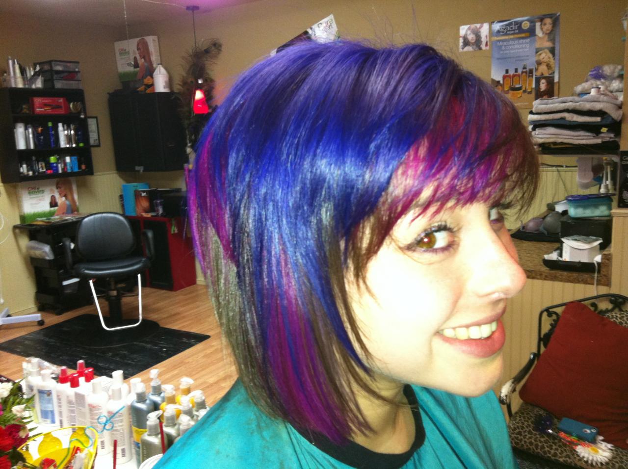 Kolor Roxx Hair Studio - Photo Gallery 1